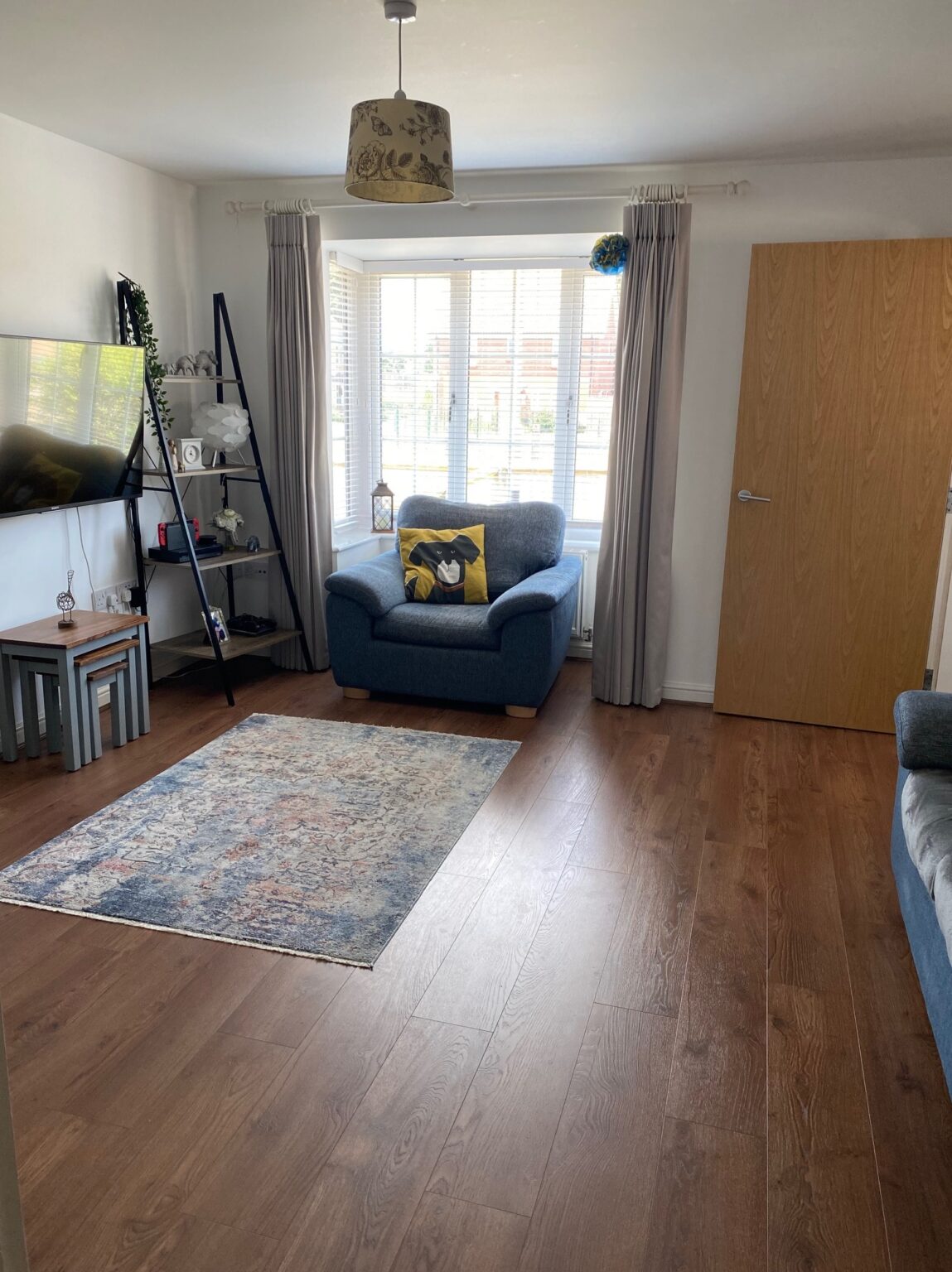 Lounge 2 | CHS Group